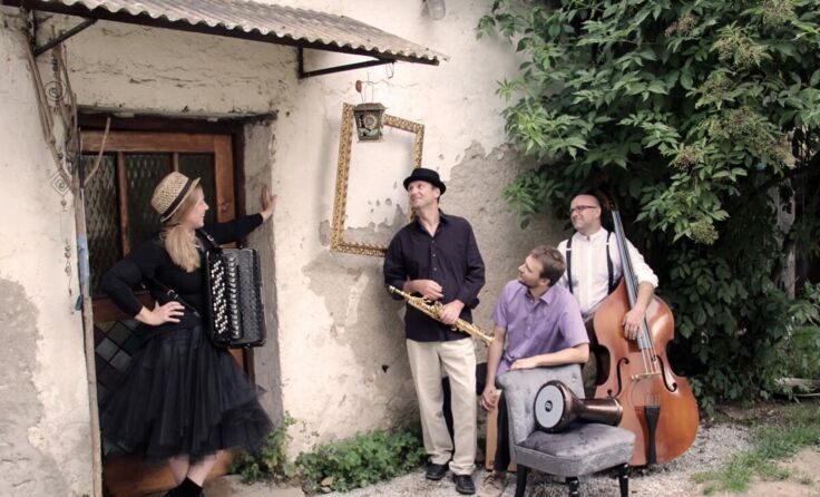 „TangoRomaBalkanJazz“: Manuela Kloibmüller präsentiert bei Heimspiel im ...