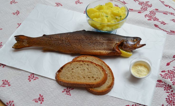 Forellen frisch aus dem Räucherschrank