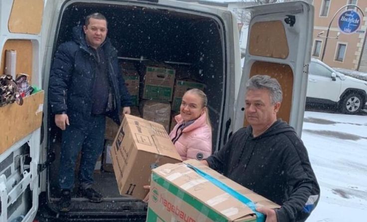 Sammlung: Warme Sachen für die Menschen im Krieg