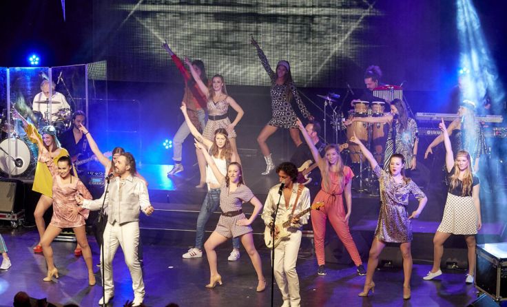 „Massachusetts – Das Bee Gees Musical“ sucht Tanz-Ensemble für Linz-Show