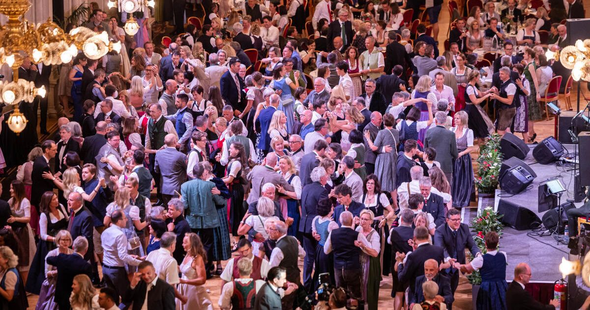 Rund 3.000 Gäste feierten beim Oberösterreicher Ball im Wiener Rathaus