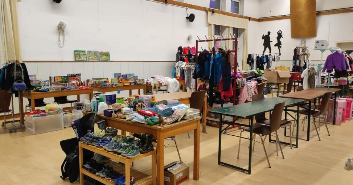 Basar mit Kinderartikel im Volksheim in St. Valentin