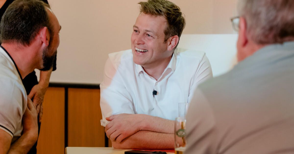 Deponie stand bei Wirtshausdiskussion in Weibern mit Landesrat Kaineder ...