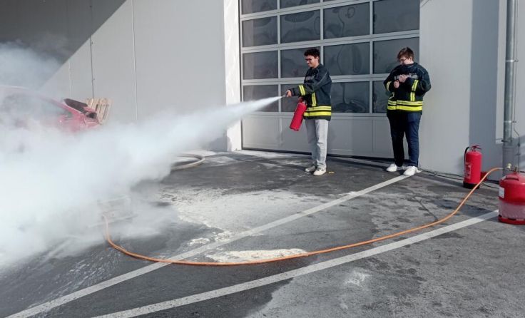 Schüler der Sport/Mittelschule St. Valentin/Schubertviertel zu Gast bei ...