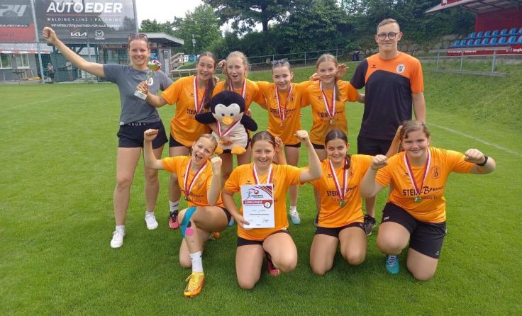 Faustball-Landesmeisterschaft: Münzbacher U14-Mädels holten Silber