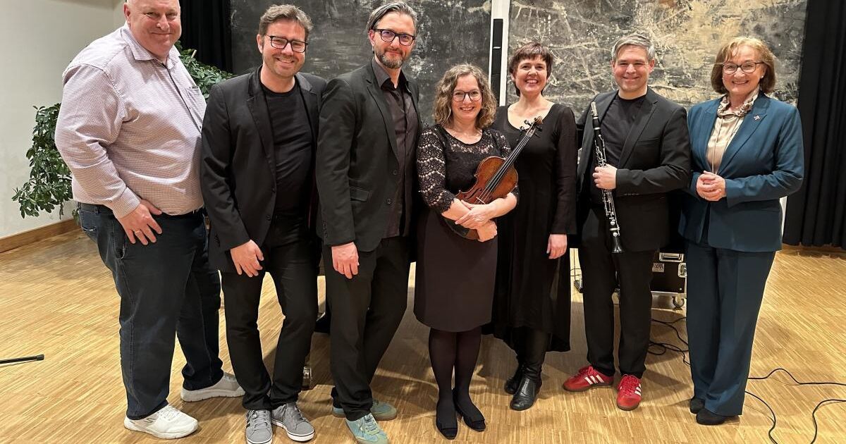 Musiker-Ensemble Cross Nova begeisterte im Ostarrichi Kulturhof ...