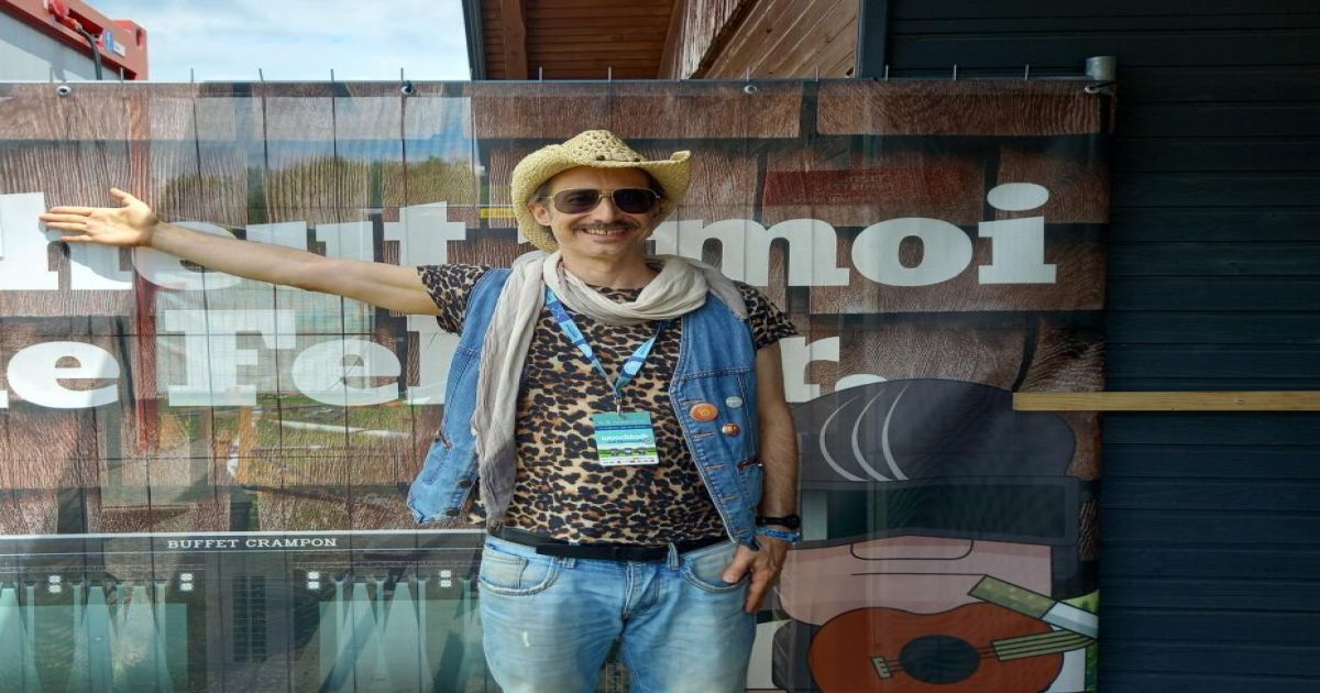 Schauspieler Michael Ostrowski drehte beim Woodstock der Blasmusik