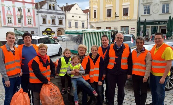 Justizminister nahm an Flurreinigungsaktion der JVP teil