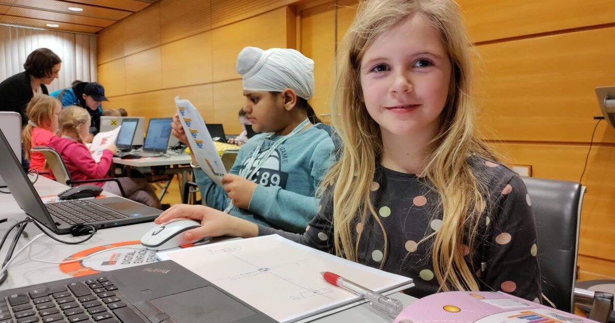 CoderDojo Steyr: Scratch, Micro:Bits, Gimp und mehr für Kinder