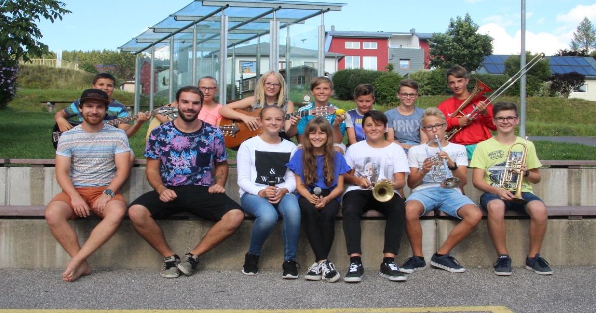 Großes Familienfest: Jack the Busch singt mit Kindern