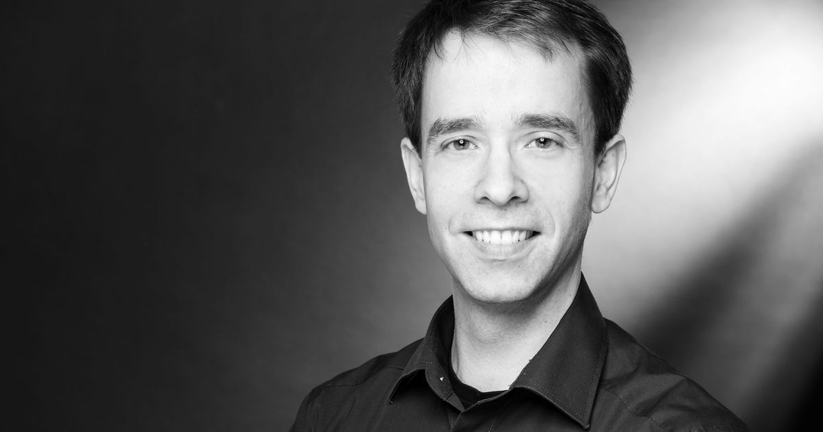 Kapellmeister Heinrich Haimel freut sich über Profi an der Violine aus ...