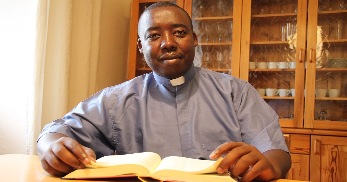 Kaplan Kenneth wünscht sich mehr Schwung und Leben in der Kirche