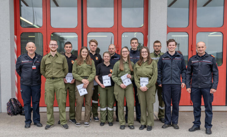 Liebensteiner FF-Damen beim Funkleistungsbewerb einfach spitze