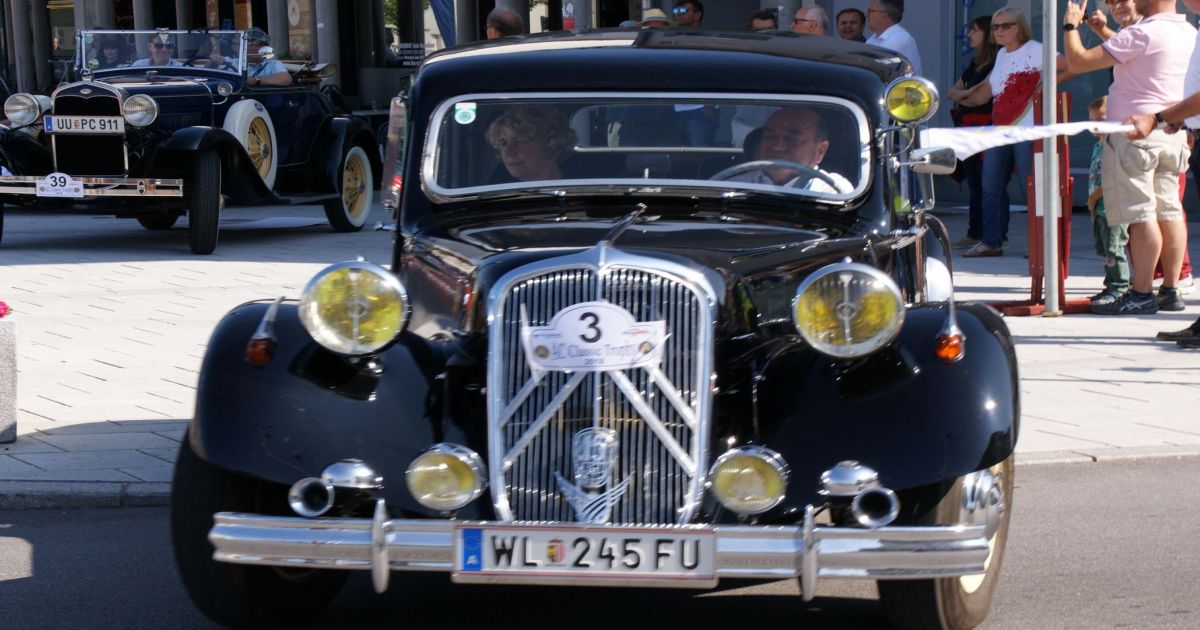 Oldtimerrallye unter dem Motto „Freundschaft über Grenzen“