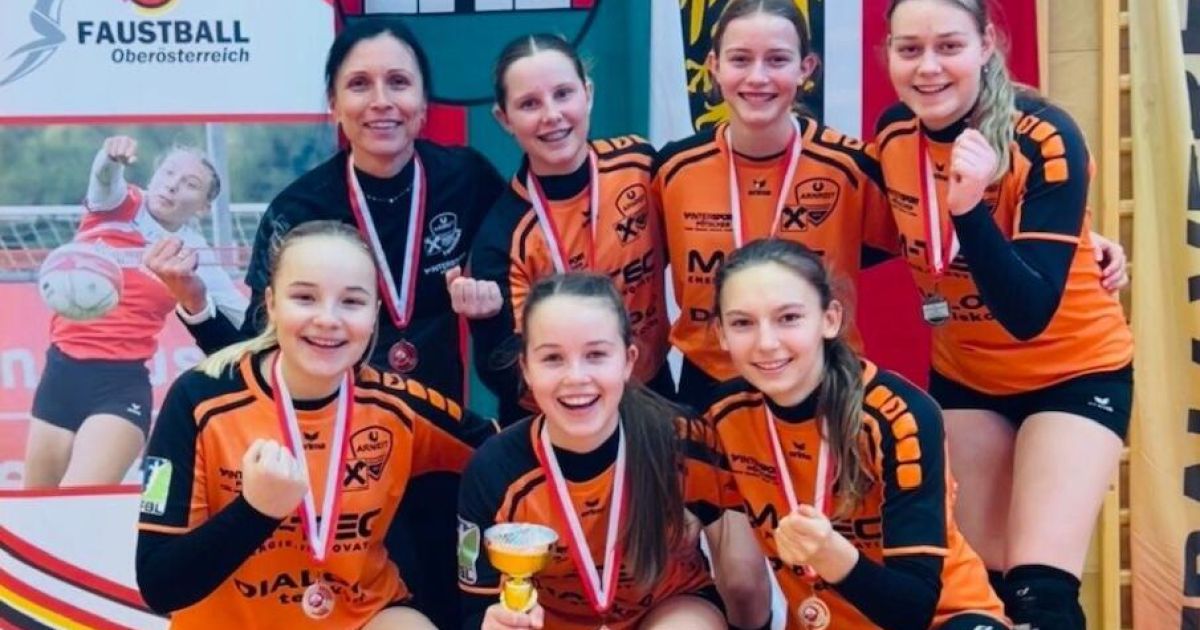 Faustball Landesmeisterschaft: Teams aus Arnreit und Ulrichsberg holten ...