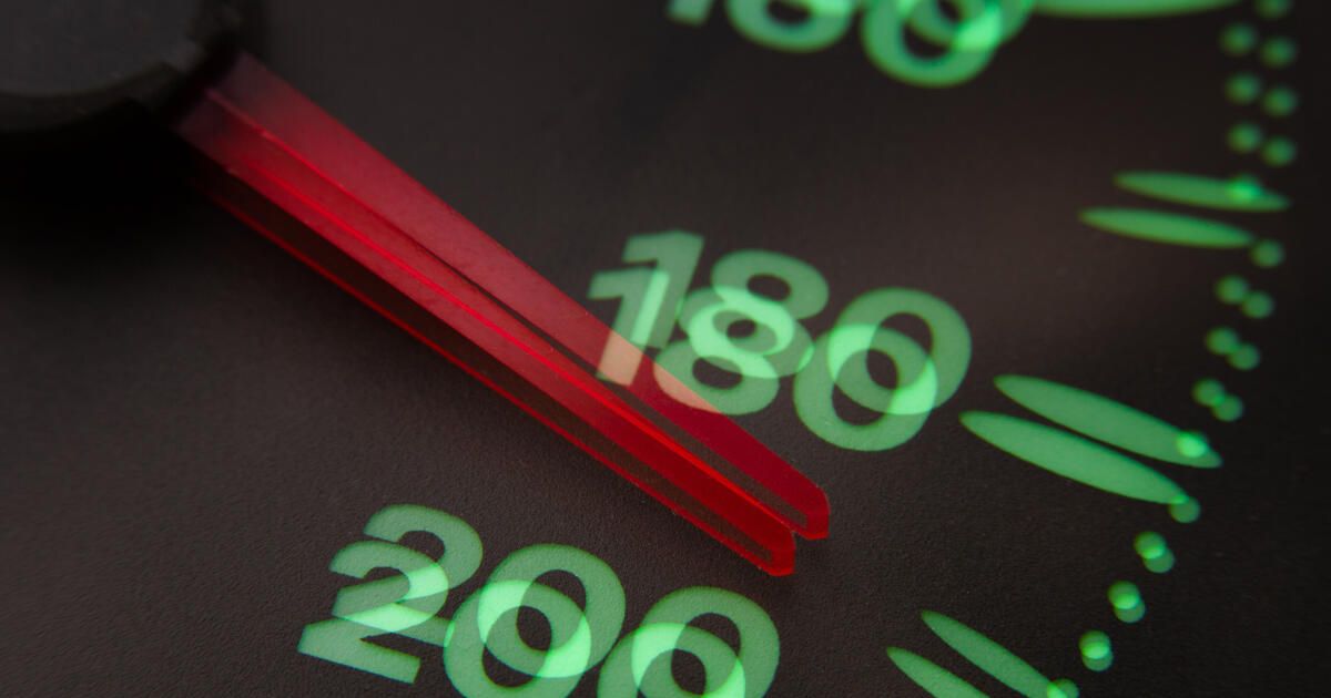 Linzer Autofahrer raste betrunken und auf Drogen mit 190 km/h über die B127