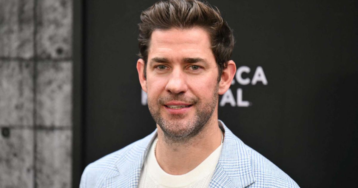 John Krasinski: Der "Sexiest Man Alive" 2024 – Der smarte Schauspieler ...