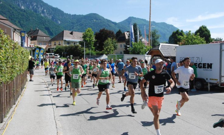 Mollner Ortslauf begeisterte mit einem Rekordfest