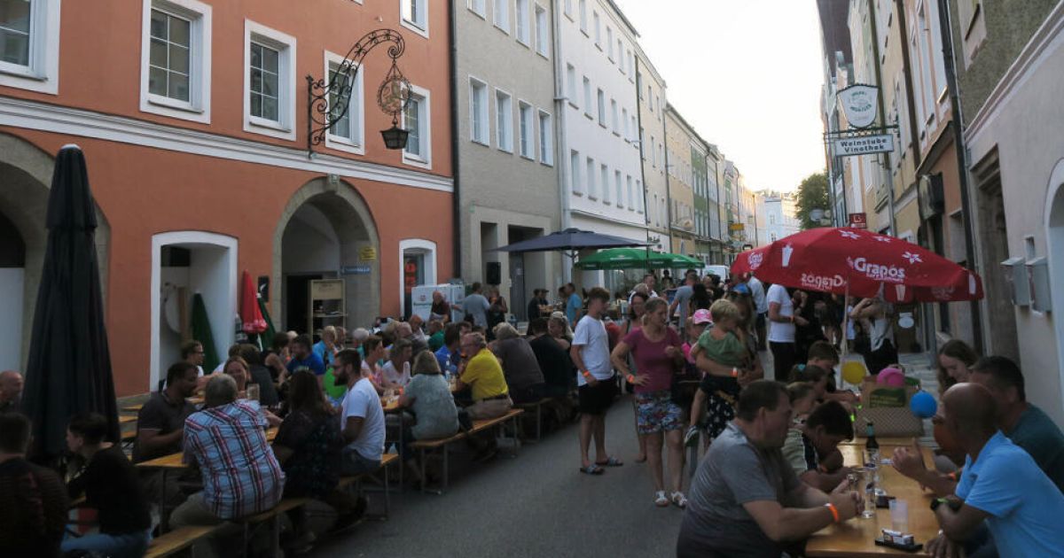 Viel Musik und ein spannendes Programm auf Braunaus Straßenfest in der ...