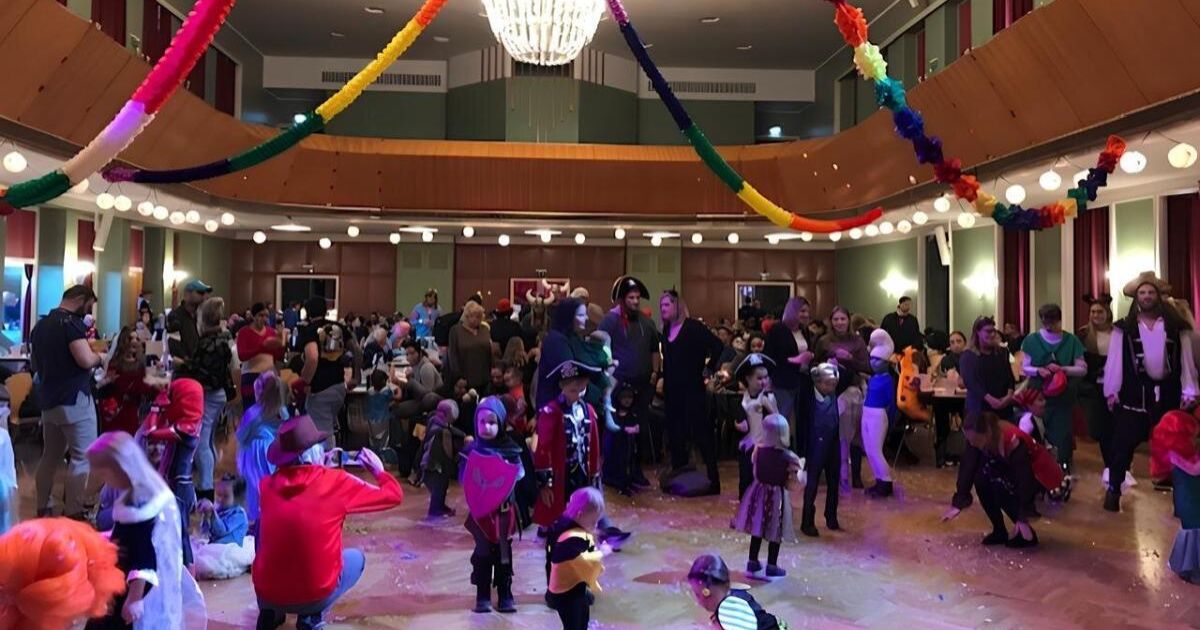 Ein kunterbuntes Faschingsfest in der Ennser Stadthalle