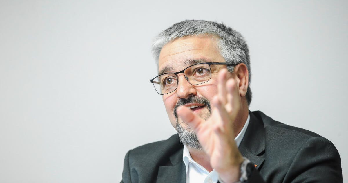 AK Oberösterreich fordert Recht auf Nichterreichbarkeit außerhalb der ...