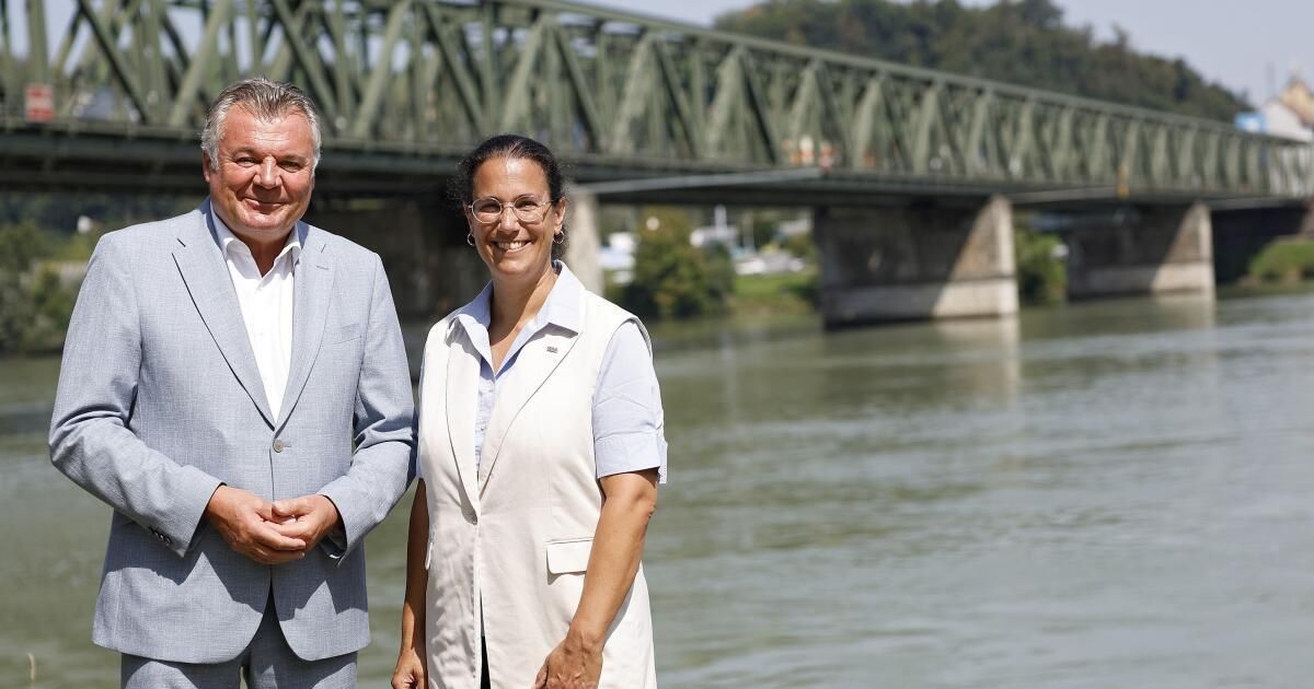 Erster Pfeiler für die Donaubrücke Mauthausen ist fertig