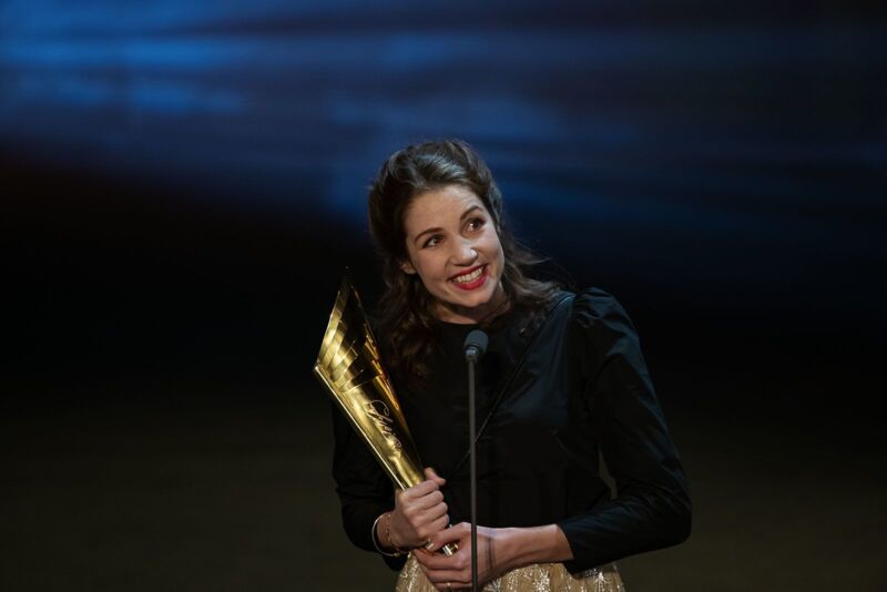 Begehrter "Nestroy"-Theaterpreis für Landestheater Linz-Schauspielerin ...