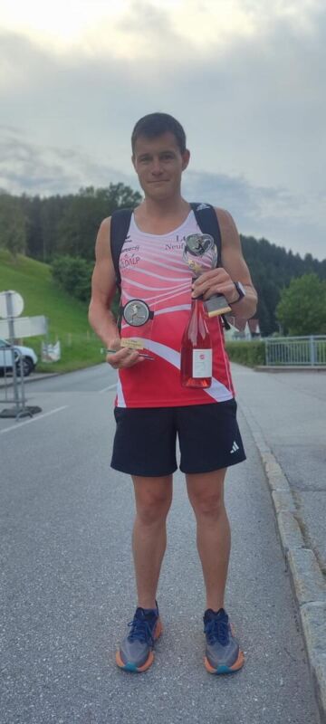 Domenik Vizani holt Sieg beim Ertler Hügellauf