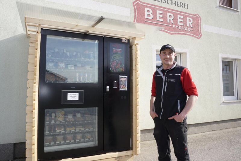 Neuer Automat für Fleisch und Wurstwaren in Pyburg