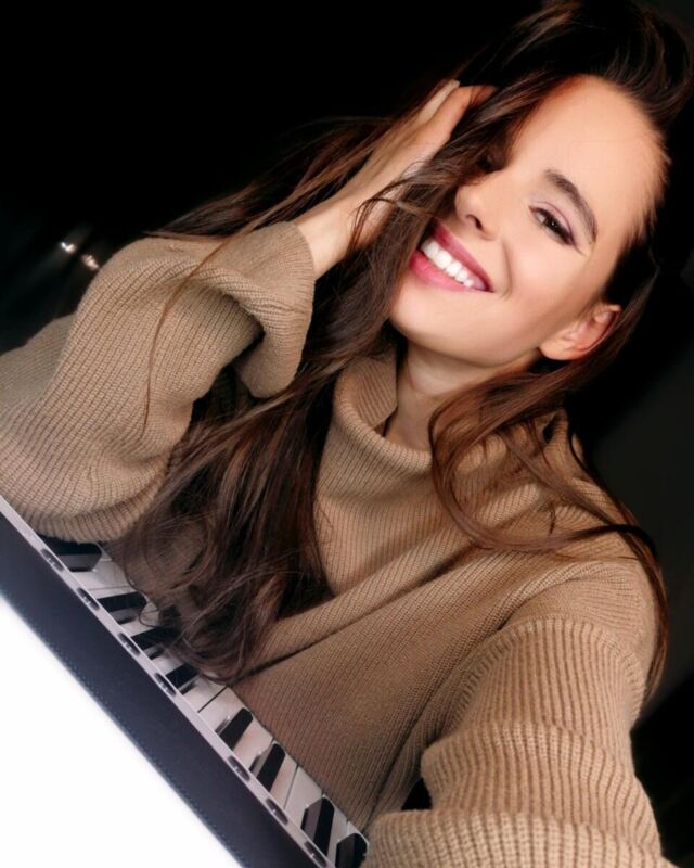 Pop-Songs von Neiyla und Theater aus dem Stegreif