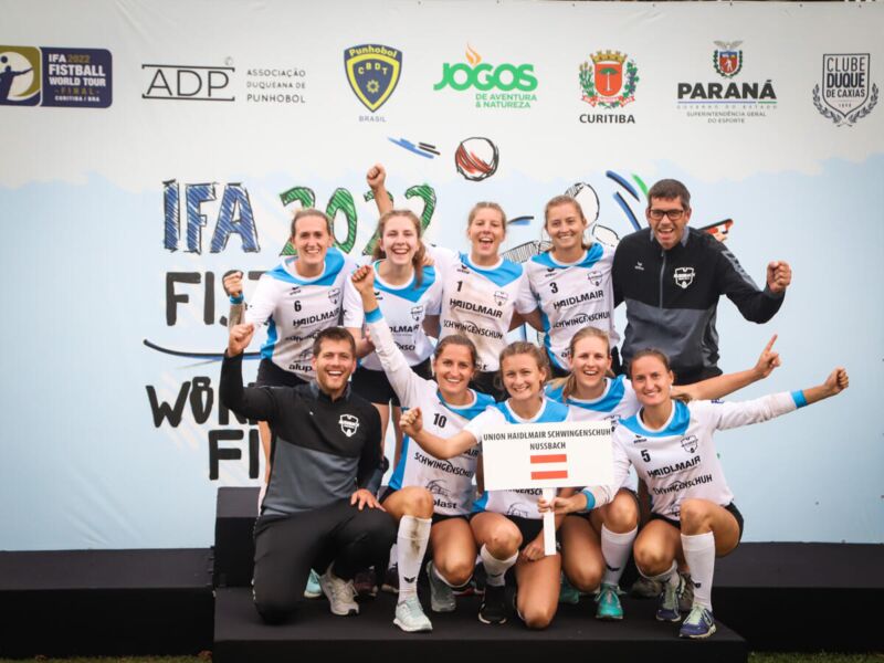 Nußbach ist die viertbeste Faustball-Mannschaft der Welt