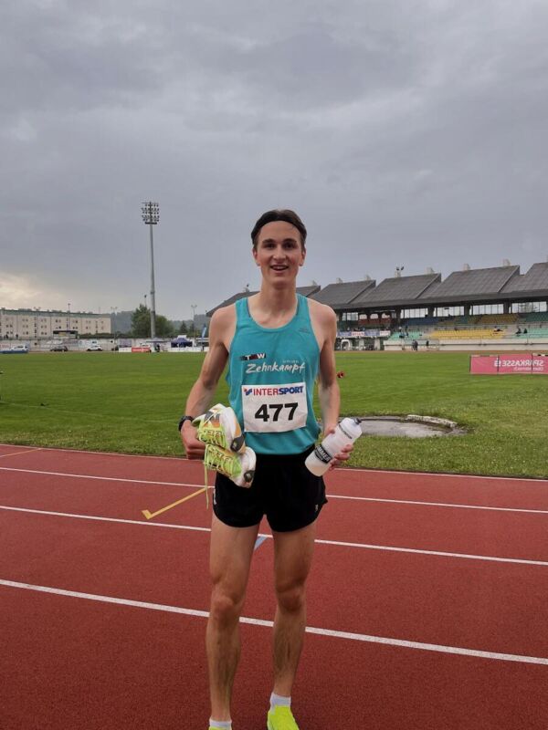 Niklas Scherb gewinnt Bronze bei der OÖ Landesmeisterschaft über 5000 Meter