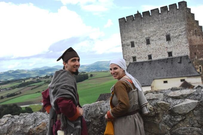 Bergfried seit Mittelalterfest begehbar - Bildergalerien tips.at
