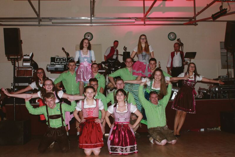 „Petri Heil und Weidmannsheil, wir laden zum Landjugendball ein!“