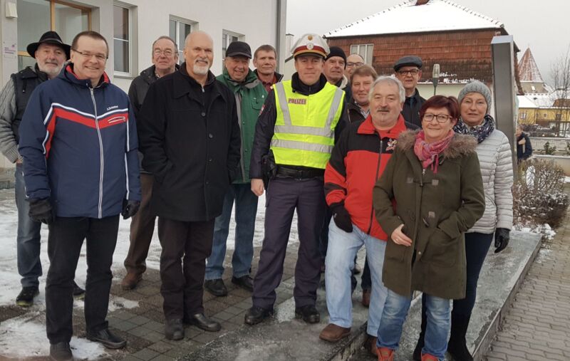 Elf neue Schülerlotsen sorgen in Rabenstein für Sicherheit im ...