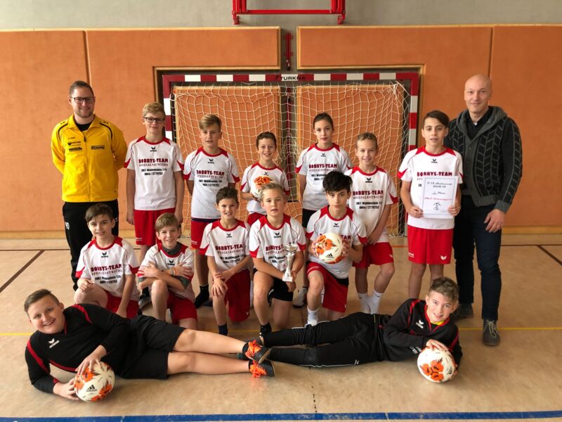 Hallencup: Stockerlplatz für die Kicker aus Schweiggers