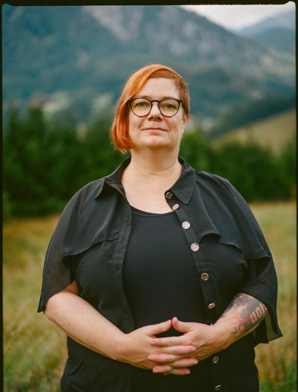 Autorin Janka Ptacek aus Steyrling macht Frauen über 47 Jahren bewusst ...