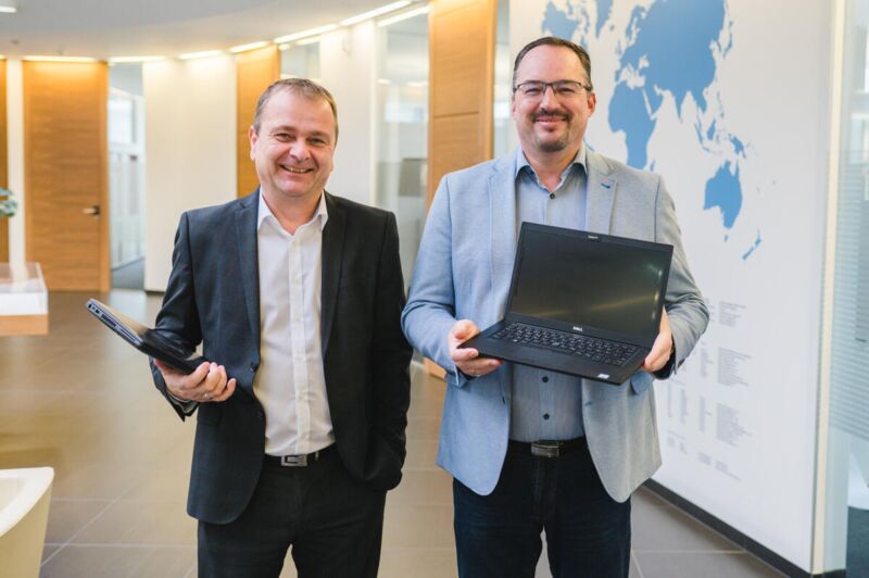 Eine zweite Chance für gebrauchte Firmenlaptops: Firma Greiner ...