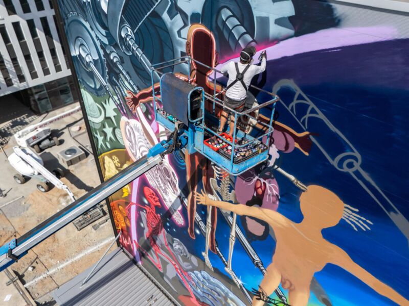 Neues Mural auf 1.000 Quadratmetern: Graffiti-Künstler Nychos sprayt ...