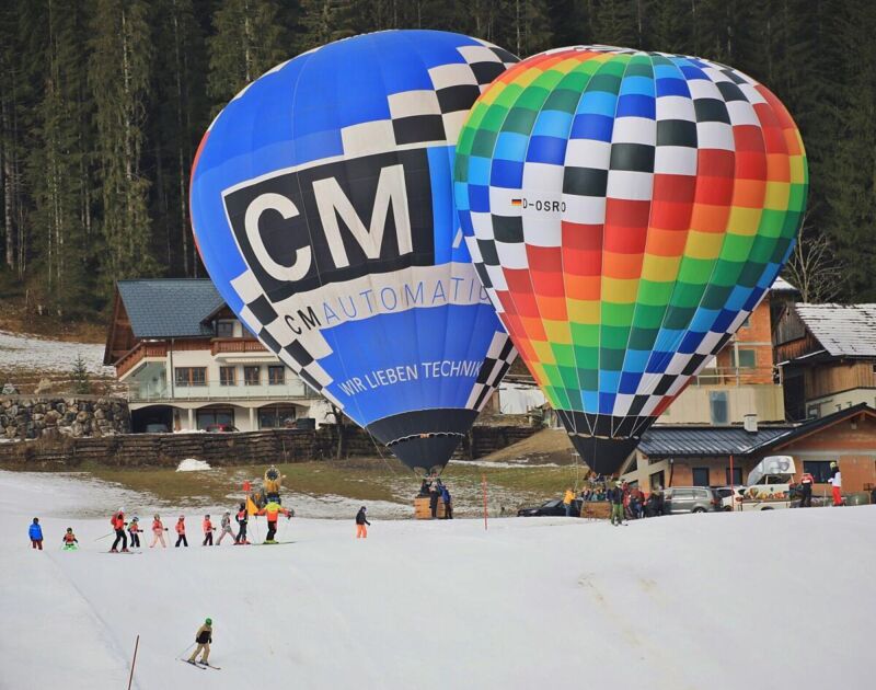 31 Jahre Nacht der Ballone in Gosau am Dachstein
