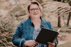 Sprung in die Selbstständigkeit: Vom Löwenzahn in den Wald