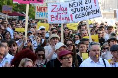 Rund 1.400 demonstrierten in Linz gegen mögliche Unibudget-Kürzungen