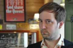 "Salon Sieglinde": Dan Knopper mit neuem Kabarett zu Gast im Kultur Hof