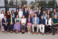 Matura geschafft: An der HBLW Wels darf gefeiert werden
