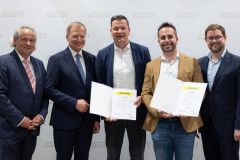 Landeshauptmann verlieh Zertifikate: Absolventen aus Ansfelden und ...