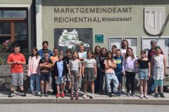 Reichenthal: Volksschüler auf Erkundungs-Tour durch die Gemeinde